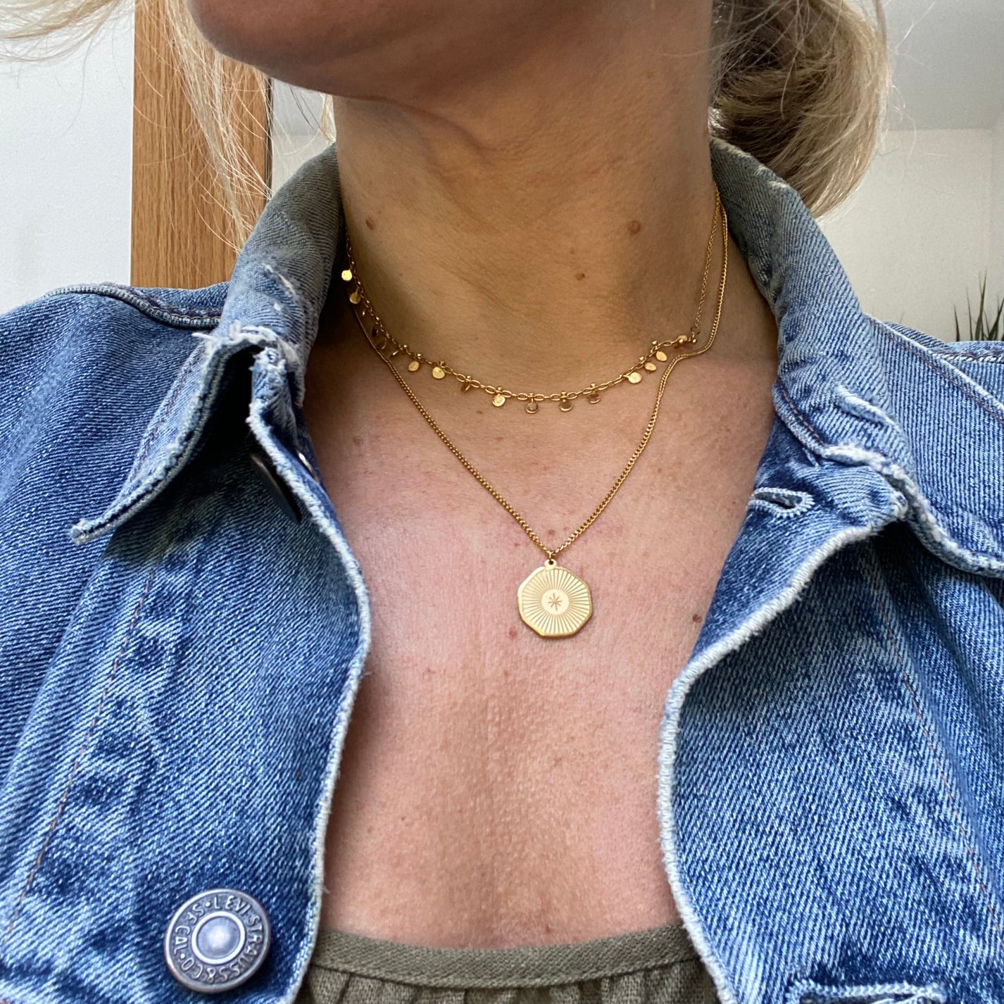 Scott-Samuel | Gold Sun Pendant Necklace